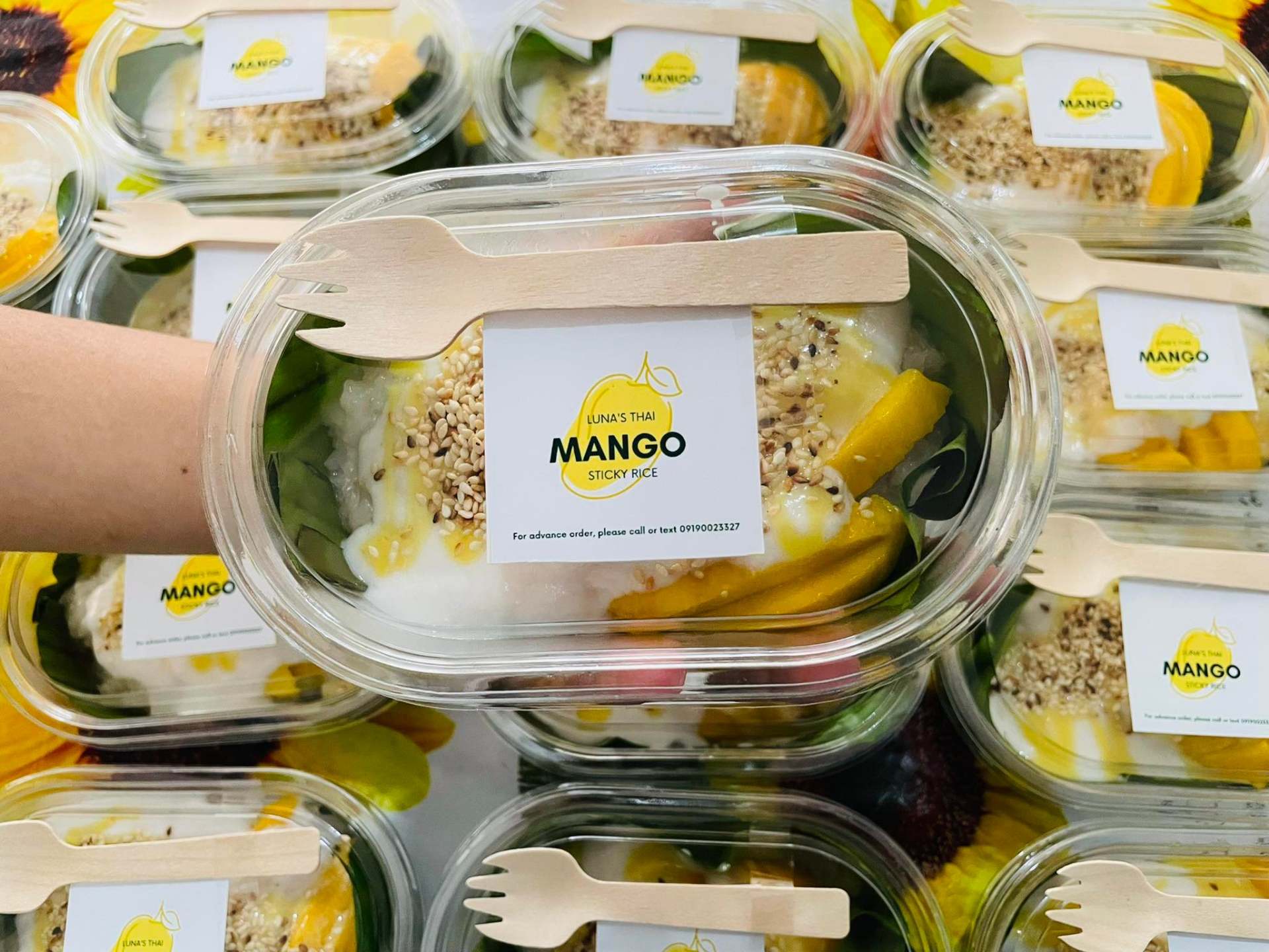 Luna's Thai Mango Sticky Rice menu in City of San Fernando | ordermo