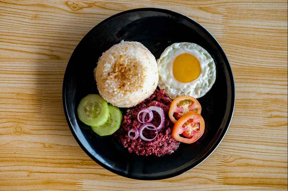 Queen’z Tapsi and Pares menu in Hermosa | ordermo