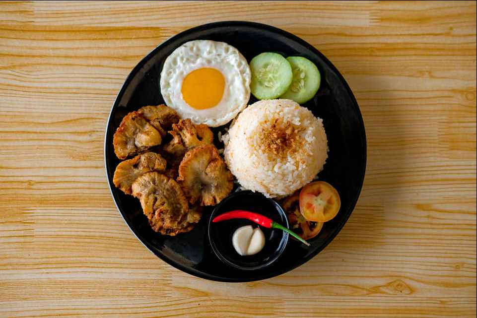 Queen’z Tapsi and Pares menu in Hermosa | ordermo